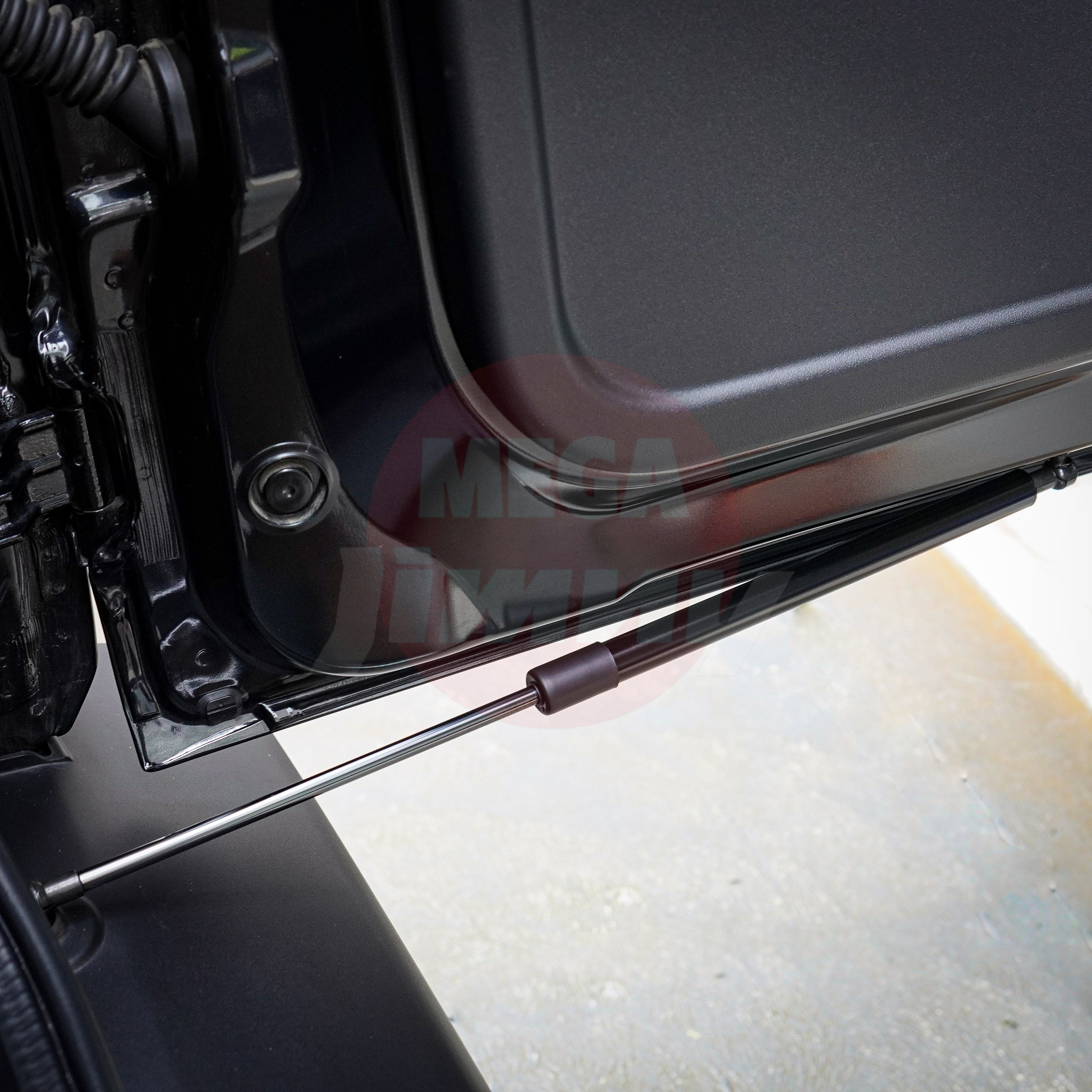 MG-X 90 Degree Tailgate Strut (JB74/JC74 Jimny) – Mega Jimny PTY LTD